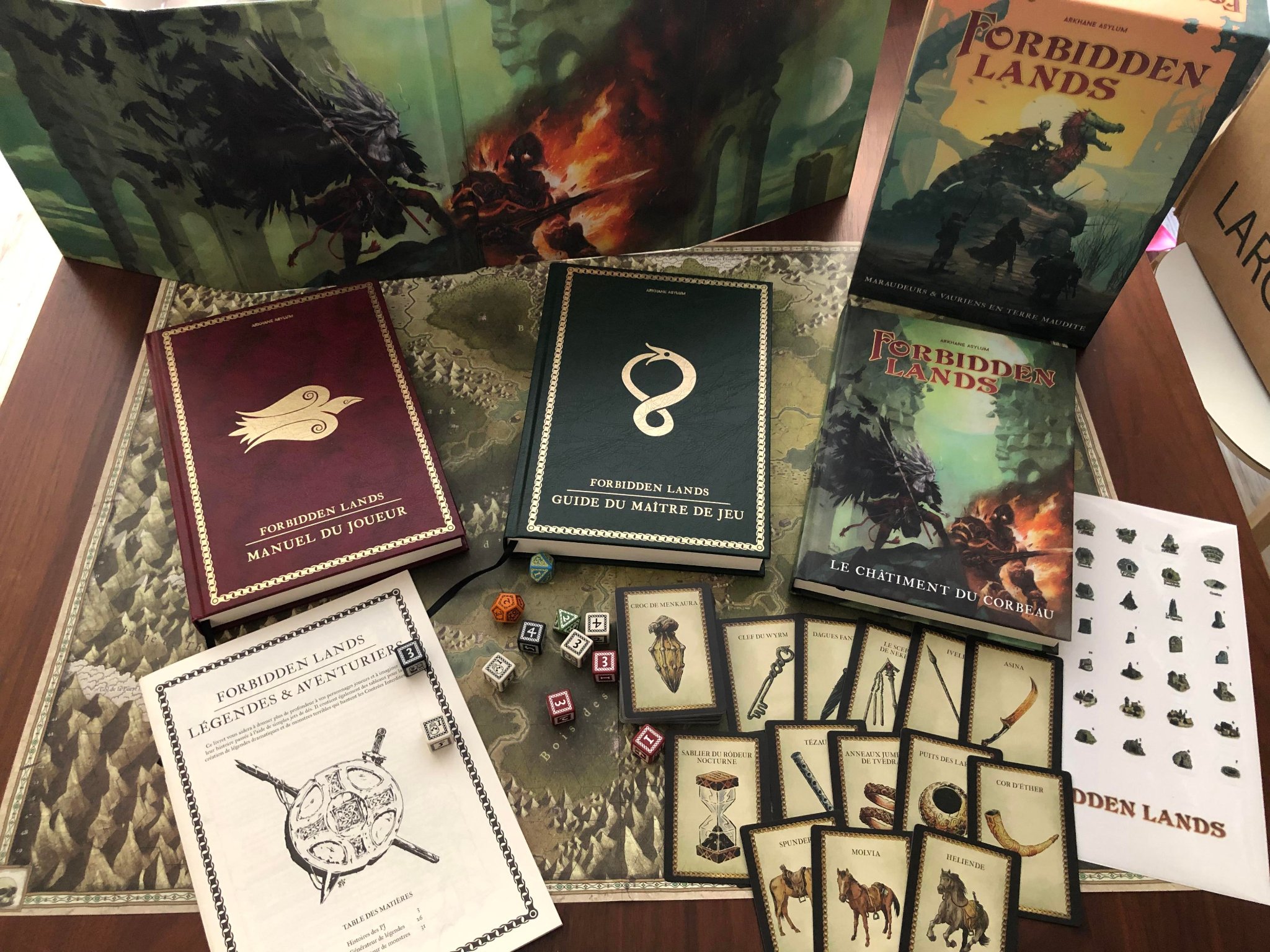 Forbidden Lands est disponible à la commande – Arkhane Asylum Publishing